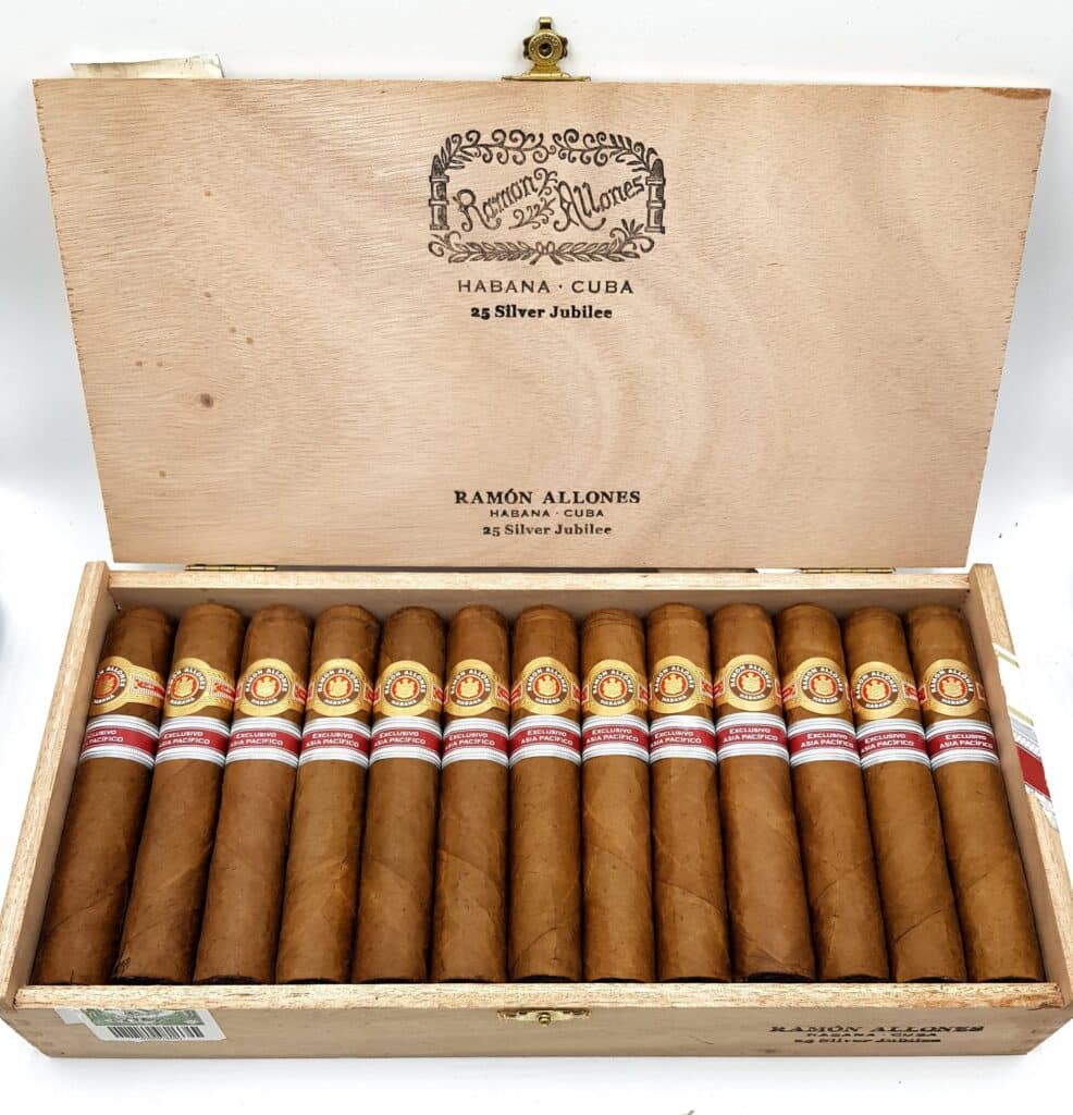 RAMON ALLONES SILVER JUBILEE (EX. ASIA PACÍFICO 2017) - Granvega cigars